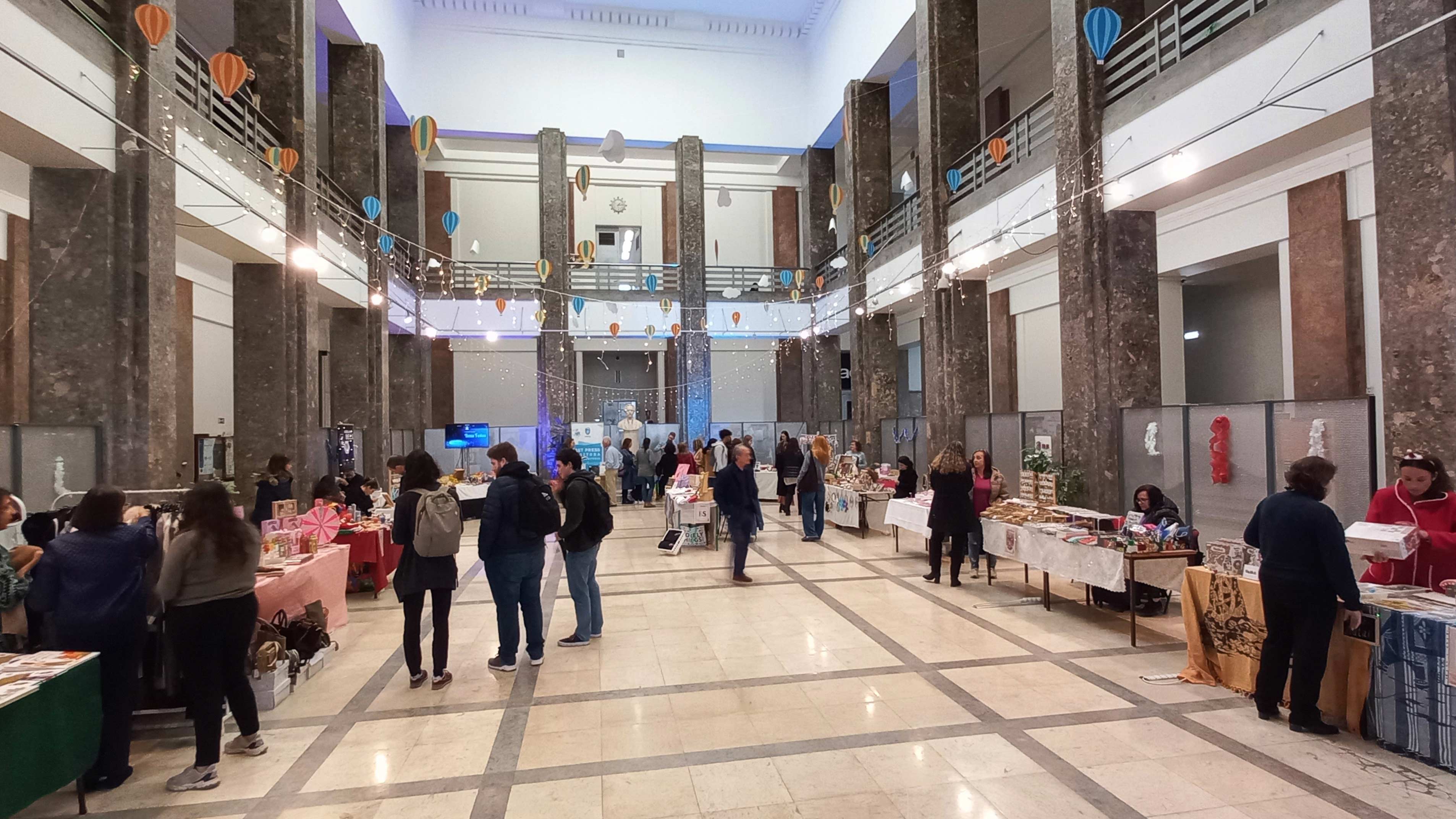 Mercado de Natal da APIST | Chamada para expositores – Técnico Lisboa